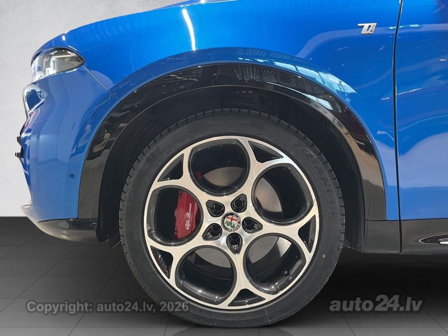 Blue Alfa Romeo Tonale 2023 in Tallinn, with an engine capacity of 1.50 L and mileage of 53 thousand km for 26900 €, photo 16 on AUTOMOTO.COM.LV