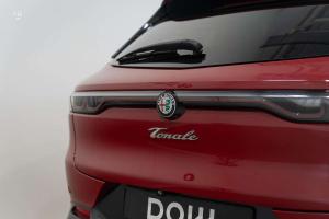 Красный Альфа Ромео Tonale 2022 в Вильнюс, объемом двигателя 1.47 л и пробегом 43 тыс. км за 20900 €, фото 8 на AUTOMOTO.COM.LV