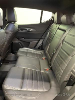 Sarkans Alfa Romeo Tonale 2023 Tallina, ar dzinēja tilpumu 1.50 L un nobraukumu 56 tūkst. km par 21990 €, foto 9 vietnē AUTOMOTO.COM.LV