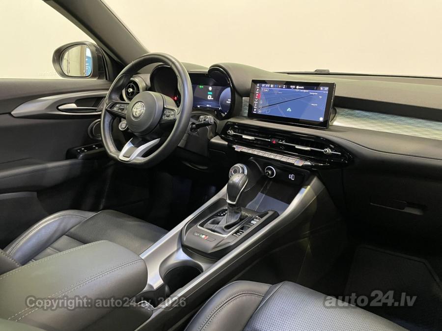 Sarkans Alfa Romeo Tonale 2023 Tallina, ar dzinēja tilpumu 1.50 L un nobraukumu 56 tūkst. km par 21990 €, foto 13 vietnē AUTOMOTO.COM.LV
