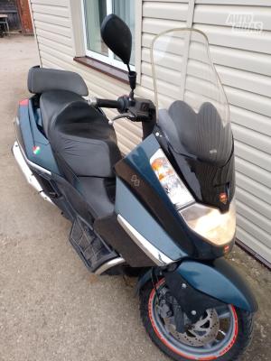 Zils Aprilia Atlantic 2004 Viļņa, ar dzinēja tilpumu 0.50 L un nobraukumu 0 tūkst. km par 1199 €, foto 2 vietnē AUTOMOTO.COM.LV