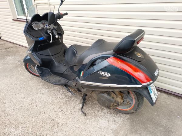 Blue Aprilia Atlantic 2004 in Vilnius, with an engine capacity of 0.50 L and mileage of 30 thousand km for 1099 €, photo 6 on AUTOMOTO.COM.LV
