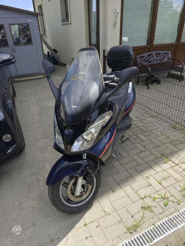 Blue Aprilia Atlantic 2007 in Vilnius, with an engine capacity of 0.13 L and mileage of 42 thousand km for 950 €, photo 1 on AUTOMOTO.COM.LV