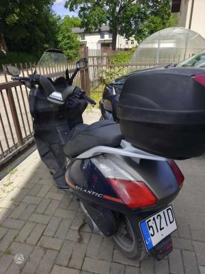 Blue Aprilia Atlantic 2007 in Vilnius, with an engine capacity of 0.13 L and mileage of 42 thousand km for 950 €, photo 6 on AUTOMOTO.COM.LV