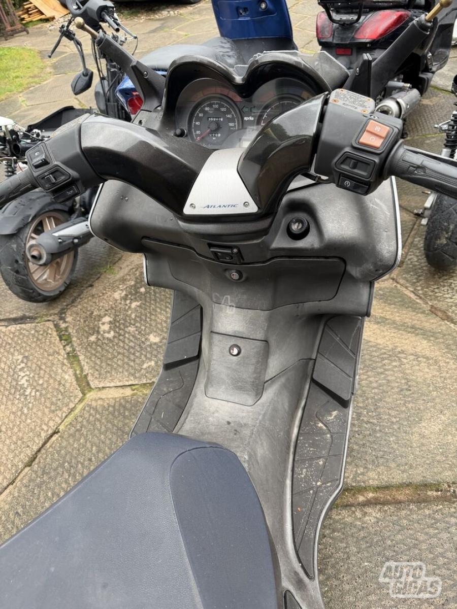 Aprilia Atlantic 2005 in Kaunas, with an engine capacity of 0.00 L and mileage of 0 thousand km for 920 €, photo 5 on AUTOMOTO.COM.LV