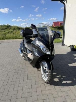 Aprilia Atlantic 2007 in Mazeikiai, with an engine capacity of 0.50 L and mileage of 39 thousand km for 2000 €, photo 8 on AUTOMOTO.COM.LV