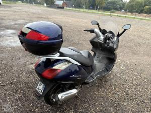 Aprilia Atlantic 2008 Kelmė, ar dzinēja tilpumu 0.13 L un nobraukumu 0 tūkst. km par 515 €, foto 4 vietnē AUTOMOTO.COM.LV