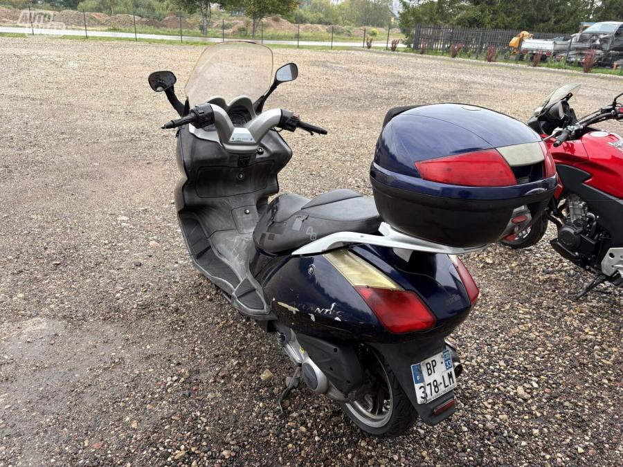 Aprilia Atlantic 2008 Kelmė, ar dzinēja tilpumu 0.13 L un nobraukumu 0 tūkst. km par 515 €, foto 5 vietnē AUTOMOTO.COM.LV