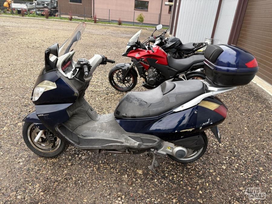 Aprilia Atlantic 2008 Kelmė, ar dzinēja tilpumu 0.13 L un nobraukumu 0 tūkst. km par 515 €, foto 6 vietnē AUTOMOTO.COM.LV