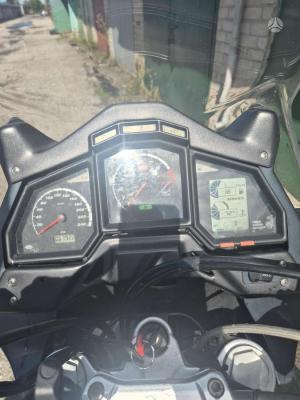 Zaļš Aprilia Caponord 2004 Klaipėda, ar dzinēja tilpumu 1.00 L un nobraukumu 67 tūkst. km par 2900 €, foto 10 vietnē AUTOMOTO.COM.LV
