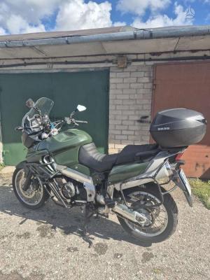 Zaļš Aprilia Caponord 2004 Klaipėda, ar dzinēja tilpumu 1.00 L un nobraukumu 67 tūkst. km par 2900 €, foto 12 vietnē AUTOMOTO.COM.LV