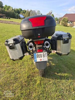 Grey Aprilia Caponord 2004 in Panevezys, with an engine capacity of 1.00 L and mileage of 62 thousand km for 2500 €, photo 5 on AUTOMOTO.COM.LV