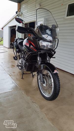 Aprilia Caponord 2002 in Vilnius, with an engine capacity of 1.00 L and mileage of 49 thousand km for 2800 €, photo 5 on AUTOMOTO.COM.LV