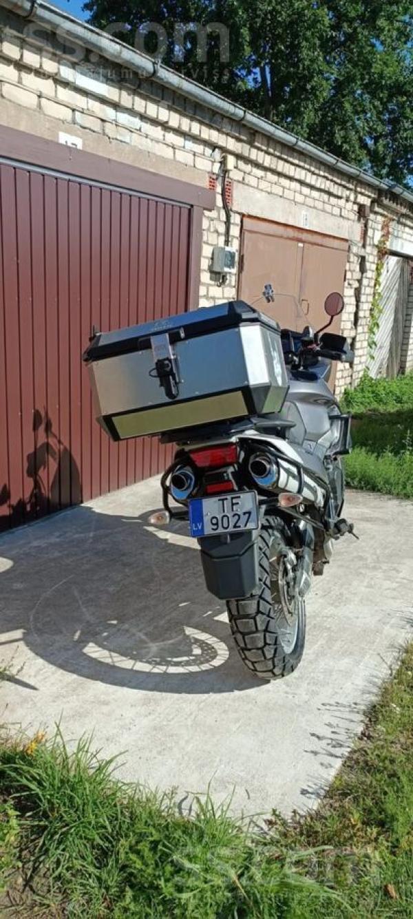 Aprilia Caponord 2007 Alūksne, ar dzinēja tilpumu 1.00 L un nobraukumu 0 tūkst. km par 3500 €, foto 3 vietnē AUTOMOTO.COM.LV