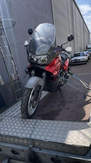 Red Aprilia Caponord 2001 in Telschi, with an engine capacity of 1.00 L and mileage of 27 thousand km for 2600 €, photo  on AUTOMOTO.COM.LV