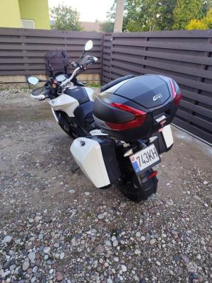 Balts Aprilia Caponord 2014 Klaipėda, ar dzinēja tilpumu 1.20 L un nobraukumu 52 tūkst. km par 5200 €, foto 5 vietnē AUTOMOTO.COM.LV