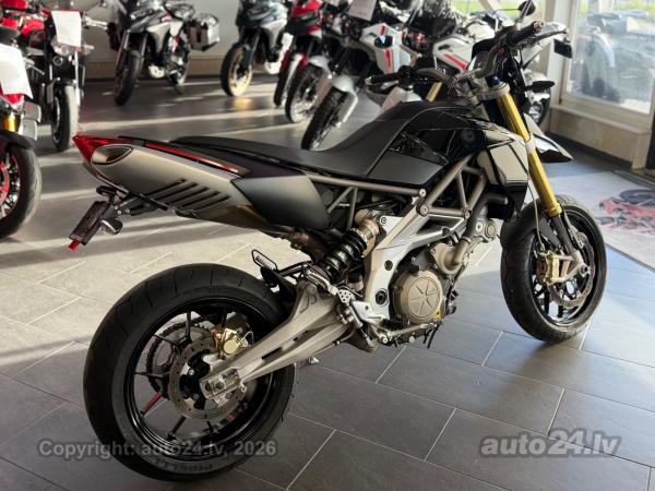Aprilia Dorsoduro 2009 Tallina, ar dzinēja tilpumu 0.75 L un nobraukumu 17 tūkst. km par 4490 €, foto 4 vietnē AUTOMOTO.COM.LV