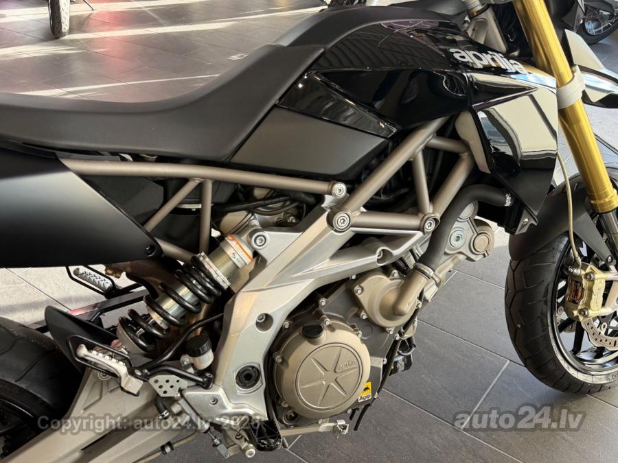 Aprilia Dorsoduro 2009 Tallina, ar dzinēja tilpumu 0.75 L un nobraukumu 17 tūkst. km par 4490 €, foto 5 vietnē AUTOMOTO.COM.LV