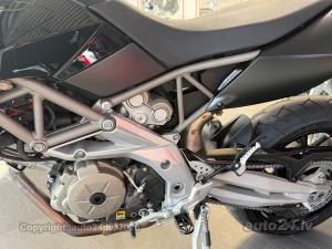 Aprilia Dorsoduro 2009 Tallina, ar dzinēja tilpumu 0.75 L un nobraukumu 17 tūkst. km par 4490 €, foto 17 vietnē AUTOMOTO.COM.LV
