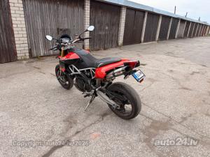 Aprilia Dorsoduro 2012 Tartu, ar dzinēja tilpumu 1.20 L un nobraukumu 40 tūkst. km par 4600 €, foto 4 vietnē AUTOMOTO.COM.LV