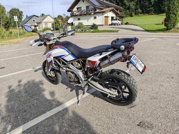 Aprilia Dorsoduro 2012 in Utena, with an engine capacity of 0.75 L and mileage of 46 thousand km for 3200 €, photo 6 on AUTOMOTO.COM.LV