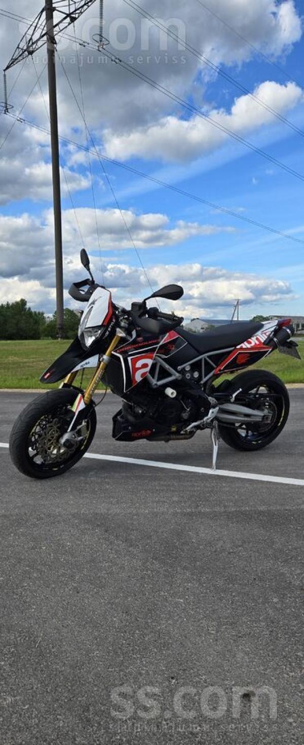 Aprilia Dorsoduro 2013 in Riga, with an engine capacity of 0.75 L and mileage of 0 thousand km for 4200 €, photo 5 on AUTOMOTO.COM.LV
