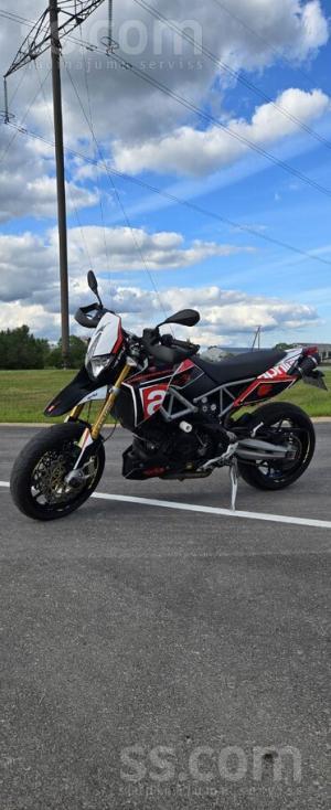 Aprilia Dorsoduro 2013 in Riga, with an engine capacity of 0.75 L and mileage of 0 thousand km for 4200 €, photo 6 on AUTOMOTO.COM.LV