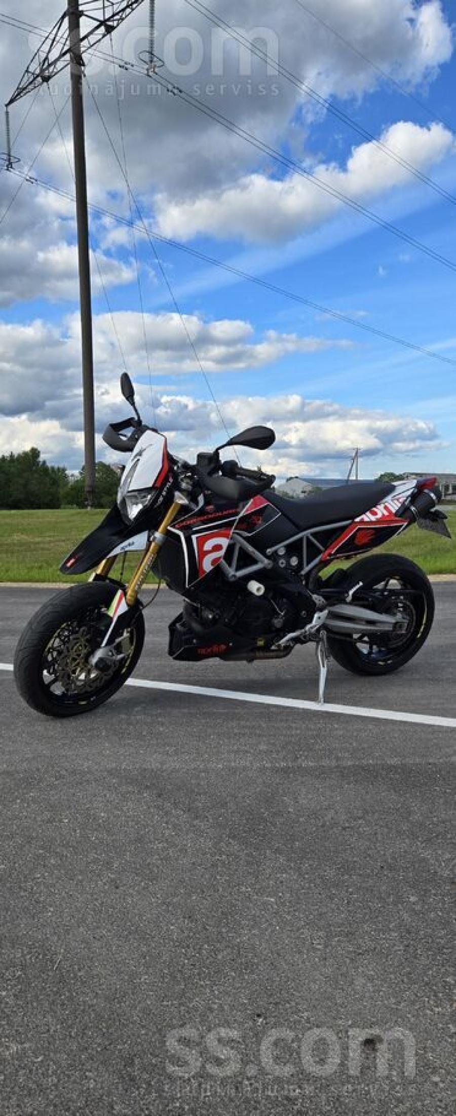 Aprilia Dorsoduro 2013 in Riga, with an engine capacity of 0.75 L and mileage of 0 thousand km for 4200 €, photo 6 on AUTOMOTO.COM.LV