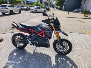 Aprilia Dorsoduro 2018 in Vilnius, with an engine capacity of 0.90 L and mileage of 6 thousand km for 6000 €, photo  on AUTOMOTO.COM.LV