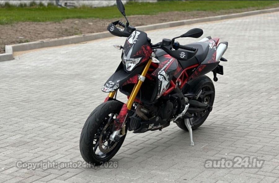 Aprilia Dorsoduro 2020 Saue, ar dzinēja tilpumu 0.90 L un nobraukumu 17 tūkst. km par 8000 €, foto 1 vietnē AUTOMOTO.COM.LV