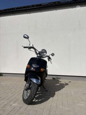 Black Aprilia Habana 2001 in Vilnius, with an engine capacity of 49.00 L and mileage of 19 thousand km for 850 €, photo 5 on AUTOMOTO.COM.LV