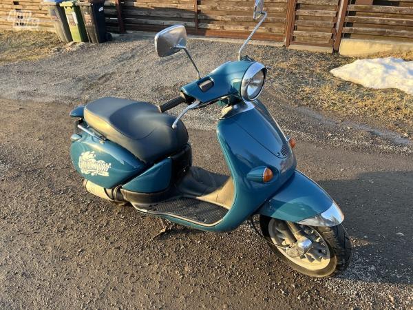 Blue Aprilia Habana 2000 in Vilnius, with an engine capacity of 0.05 L and mileage of 0 thousand km for 399 €, photo 2 on AUTOMOTO.COM.LV