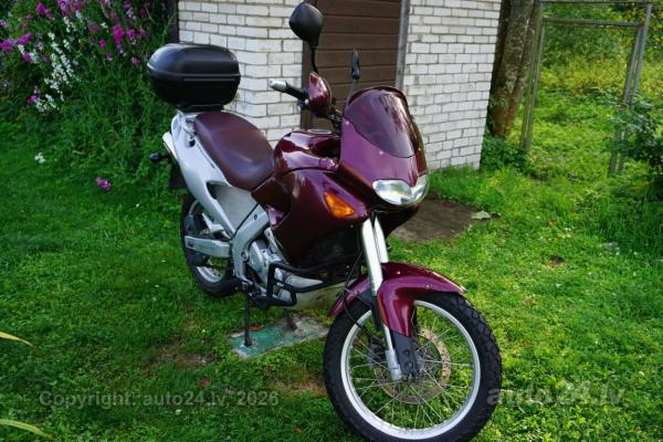 Black Aprilia Pegaso 650 1998 in Keila, with an engine capacity of 0.65 L and mileage of 67 thousand km for 995 €, photo 1 on AUTOMOTO.COM.LV