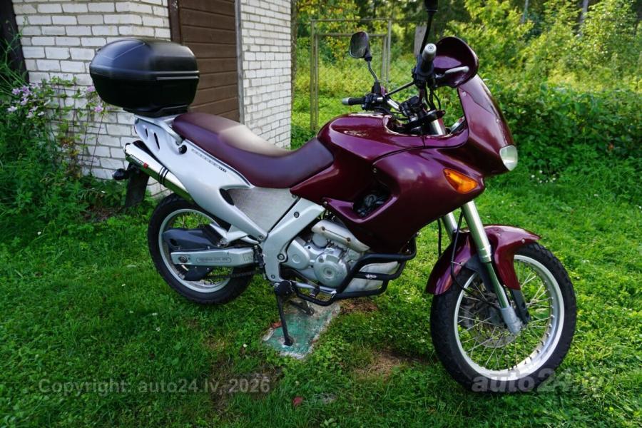 Black Aprilia Pegaso 650 1998 in Keila, with an engine capacity of 0.65 L and mileage of 67 thousand km for 995 €, photo 4 on AUTOMOTO.COM.LV