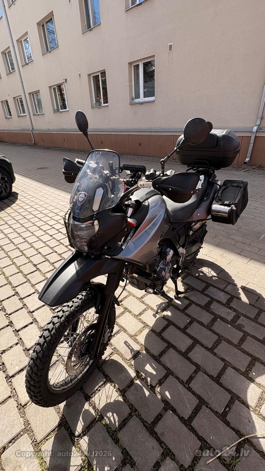 Black Aprilia Pegaso 650 2007 in Tallinn, with an engine capacity of 0.66 L and mileage of 63 thousand km for 3500 €, photo 3 on AUTOMOTO.COM.LV