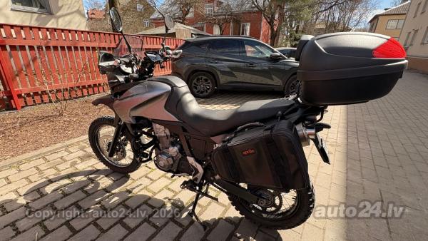 Melns Aprilia Pegaso 650 2007 Tallina, ar dzinēja tilpumu 0.66 L un nobraukumu 63 tūkst. km par 3500 €, foto 3 vietnē AUTOMOTO.COM.LV