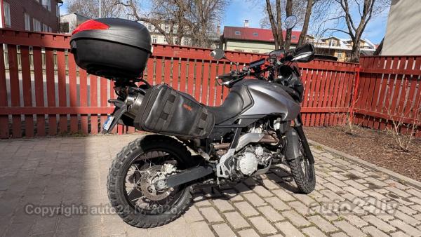 Melns Aprilia Pegaso 650 2007 Tallina, ar dzinēja tilpumu 0.66 L un nobraukumu 63 tūkst. km par 3500 €, foto 4 vietnē AUTOMOTO.COM.LV