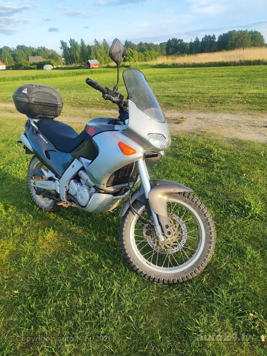 Pelēks Aprilia Pegaso 650 1999 Pērnava, ar dzinēja tilpumu 0.00 L un nobraukumu 56 tūkst. km par 1800 €, foto 6 vietnē AUTOMOTO.COM.LV