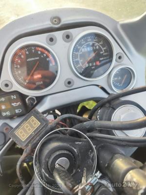 Pelēks Aprilia Pegaso 650 1999 Pērnava, ar dzinēja tilpumu 0.00 L un nobraukumu 56 tūkst. km par 1800 €, foto 7 vietnē AUTOMOTO.COM.LV