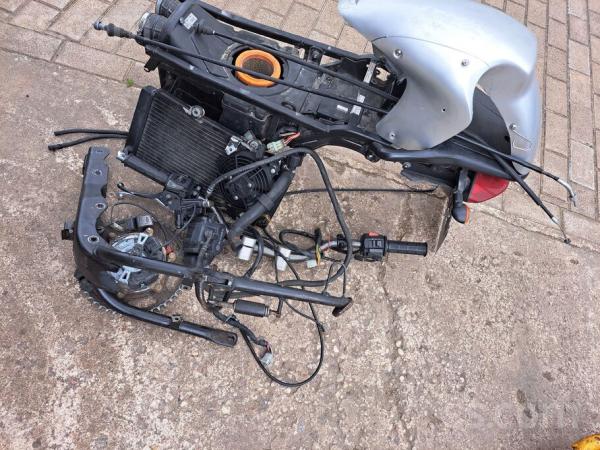 Aprilia Pegaso 650 2000 Valmiera, ar dzinēja tilpumu 0.65 L un nobraukumu 0 tūkst. km par 1250 €, foto 4 vietnē AUTOMOTO.COM.LV