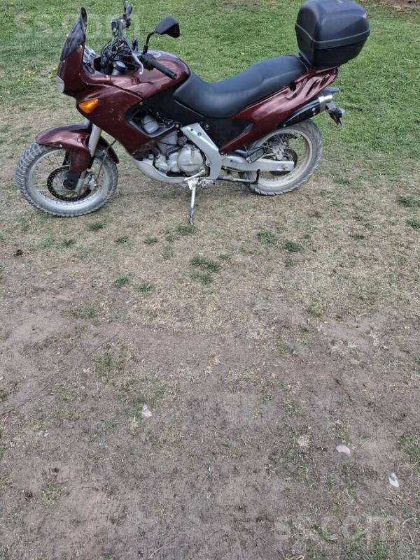 Априлия Pegaso 650 2001 в Салдус, объемом двигателя 0.65 л и пробегом 0 тыс. км за 1200 €, фото 4 на AUTOMOTO.COM.LV