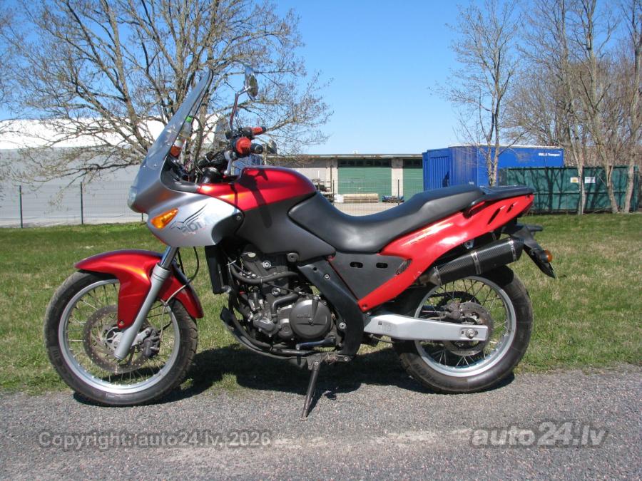 Априлия Pegaso 650 2002 в Таллин, объемом двигателя 0.65 л и пробегом 36 тыс. км за 300 €, фото 1 на AUTOMOTO.COM.LV