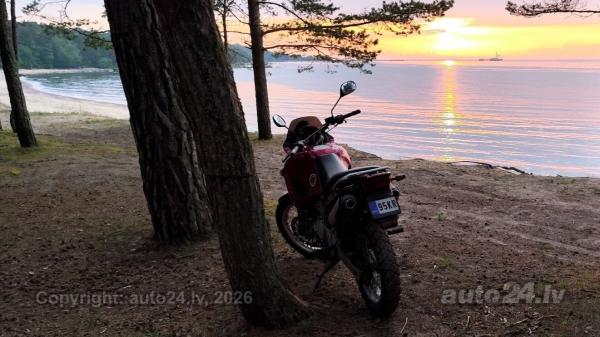 Red Aprilia Pegaso 650 1994 in Tallinn, with an engine capacity of 0.65 L and mileage of 43 thousand km for 1200 €, photo 5 on AUTOMOTO.COM.LV