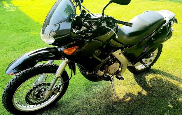 Black Aprilia Pegaso 2004 in Jonava, with an engine capacity of 0.65 L and mileage of 39 thousand km for 900 €, photo 5 on AUTOMOTO.COM.LV