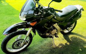 Black Aprilia Pegaso 2004 in Jonava, with an engine capacity of 0.65 L and mileage of 39 thousand km for 900 €, photo 5 on AUTOMOTO.COM.LV