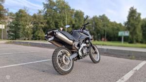 Melns Aprilia Pegaso 2005 Elektrėnai, ar dzinēja tilpumu 0.66 L un nobraukumu 48 tūkst. km par 2550 €, foto 4 vietnē AUTOMOTO.COM.LV