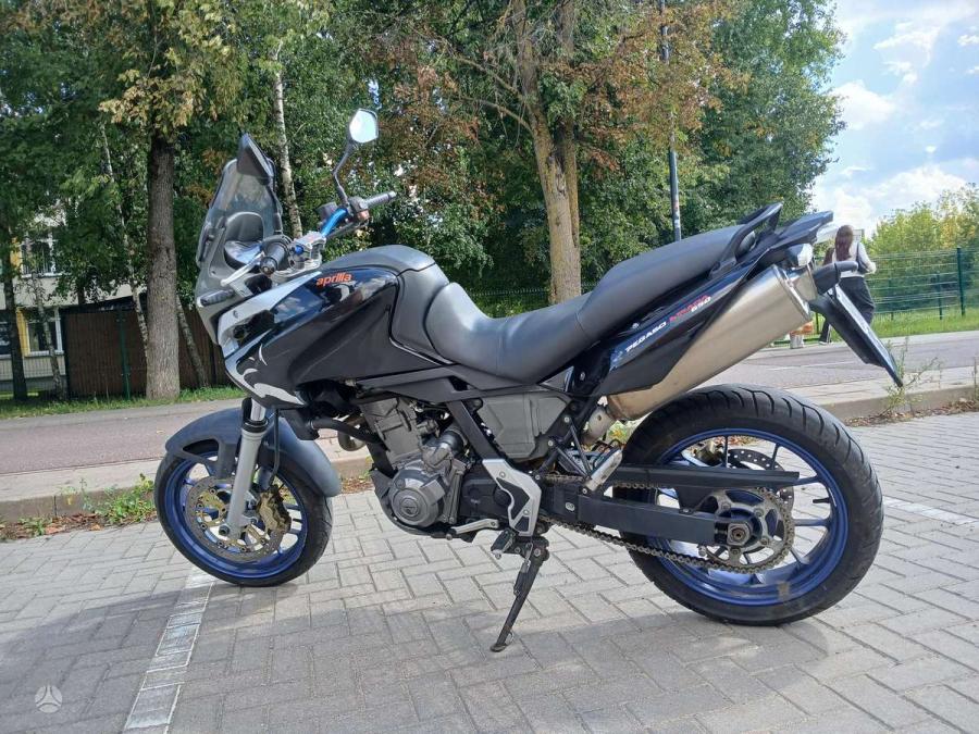 Черный Априлия Pegaso 2005 в Вильнюс, объемом двигателя 0.65 л и пробегом 26 тыс. км за 2000 €, фото 1 на AUTOMOTO.COM.LV