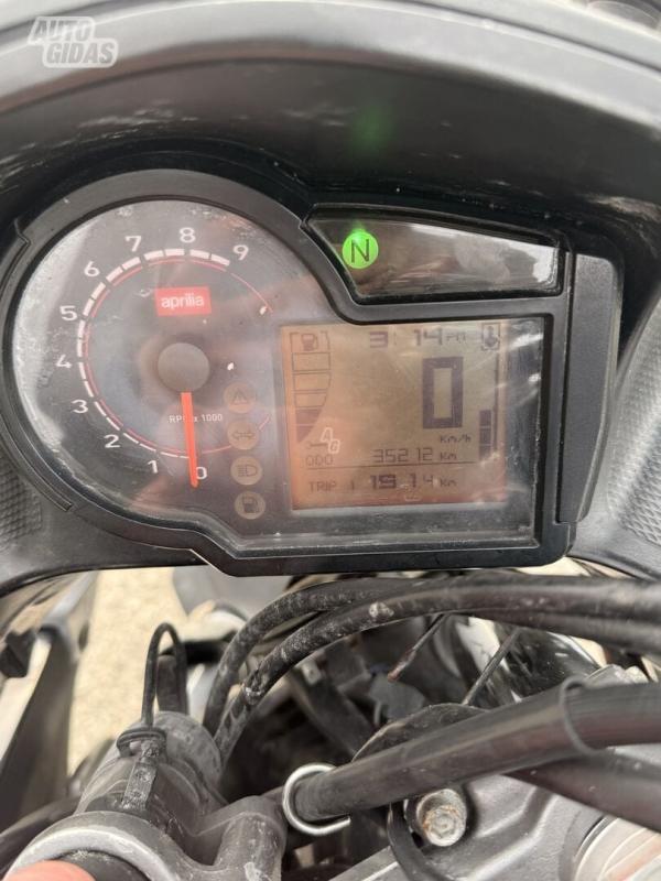 Melns Aprilia Pegaso 2005 Gargždai, ar dzinēja tilpumu 0.00 L un nobraukumu 35 tūkst. km par 1500 €, foto 6 vietnē AUTOMOTO.COM.LV