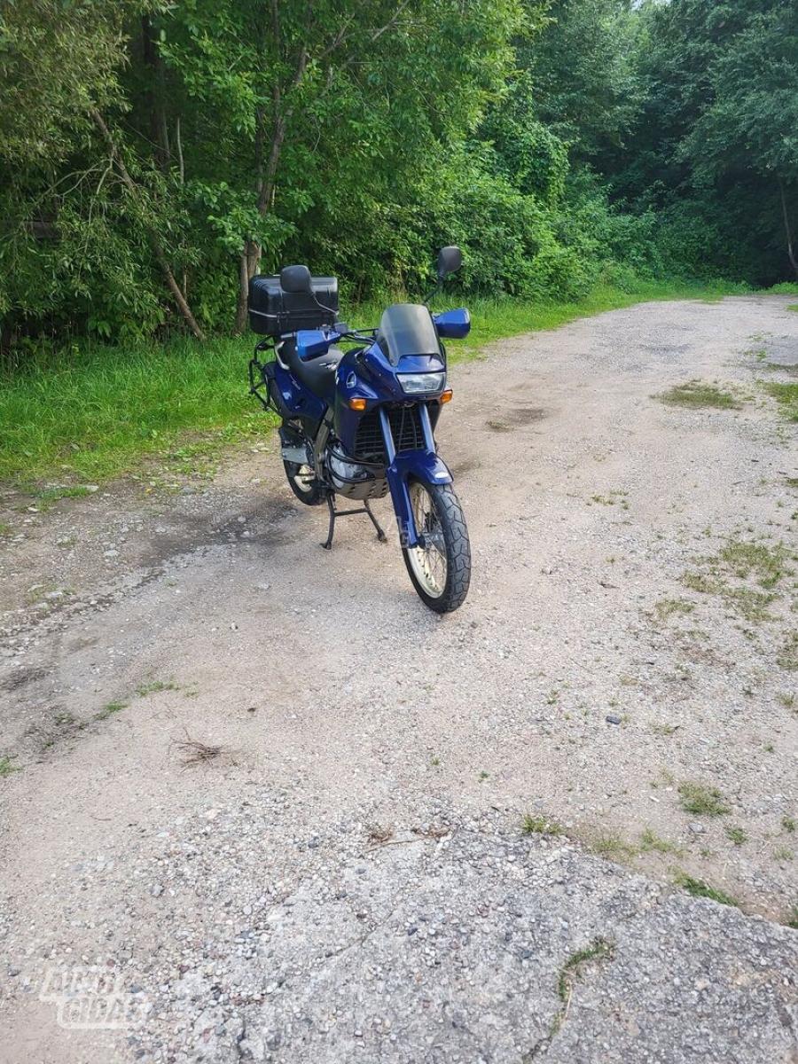 Blue Aprilia Pegaso 1995 in Utena, with an engine capacity of 0.65 L and mileage of 0 thousand km for 1900 €, photo 3 on AUTOMOTO.COM.LV