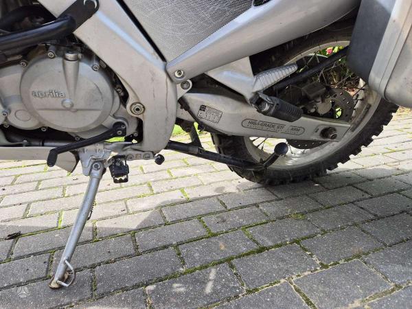 Pelēks Aprilia Pegaso 1998 Viļņa, ar dzinēja tilpumu 0.65 L un nobraukumu 60 tūkst. km par 1290 €, foto 8 vietnē AUTOMOTO.COM.LV